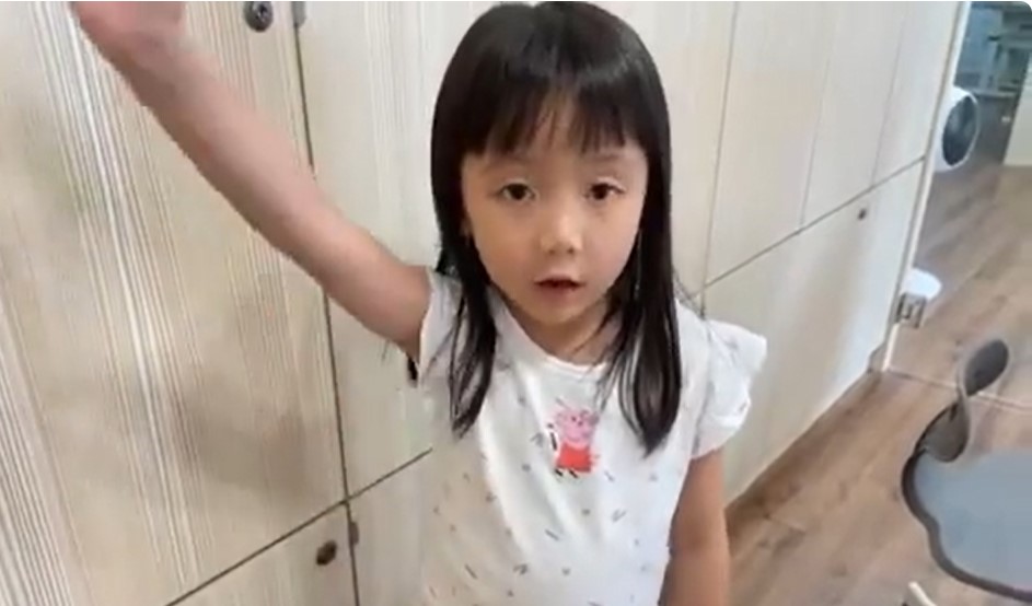 Claire - Peter Pan - Caves Family敦煌親子愛英語